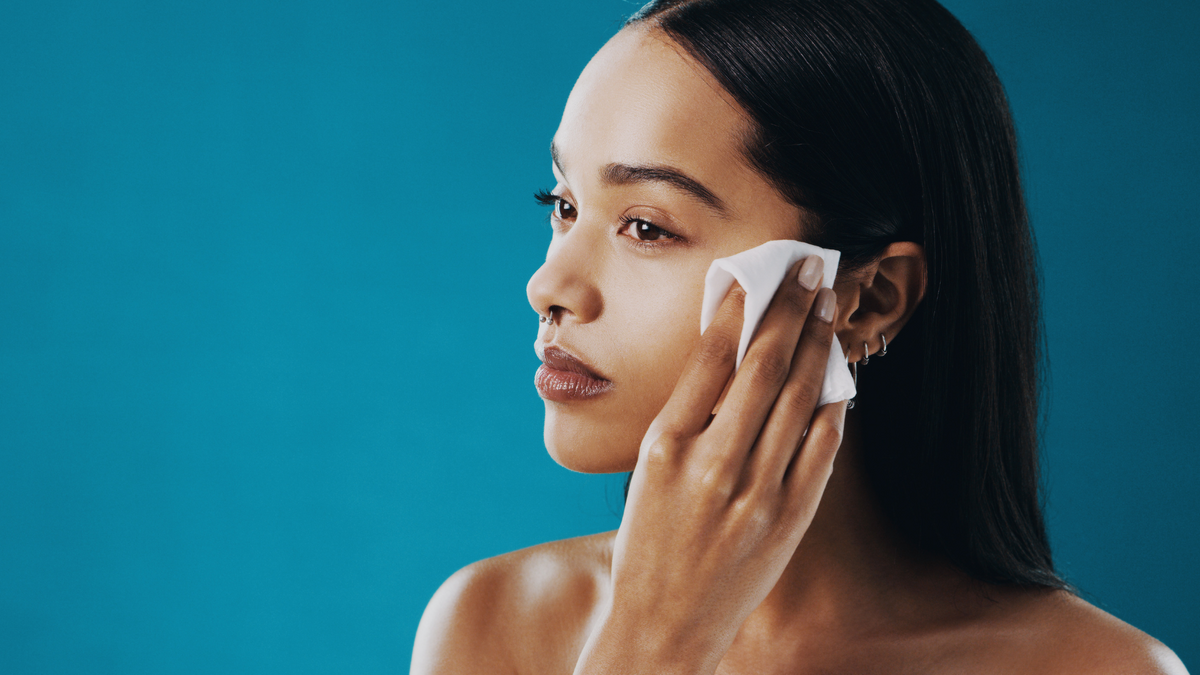 Makeup Removal 101: Proper Techniques for a Clean Canvas | Naturewell ...